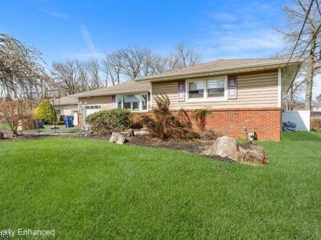 house with 3 bedroom, Clark NJ DLS101859508