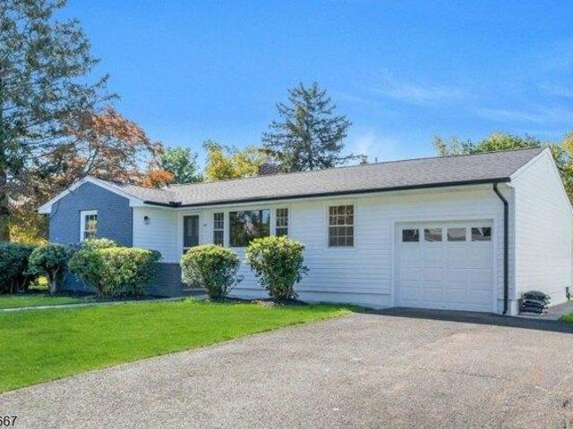 house with 3 bedroom, Clark NJ DS102318449