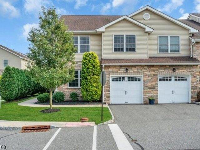 house with 3 bedroom, Clark NJ ES103159758