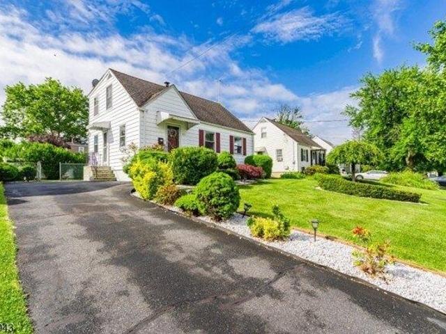 house with 3 bedroom, Clark NJ ES104329166