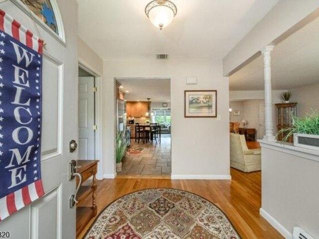 house with 3 bedroom, Clark NJ ES104851653