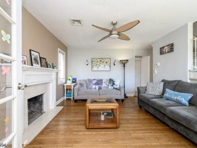 house with 3 bedroom, Clark NJ ES105123460