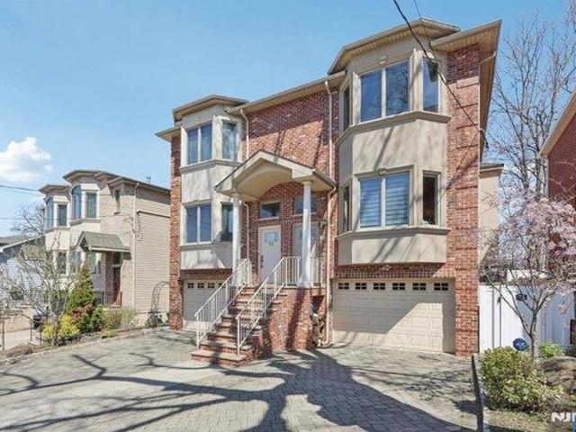 house with 3 bedroom, Cliffside Park NJ DLS102316408