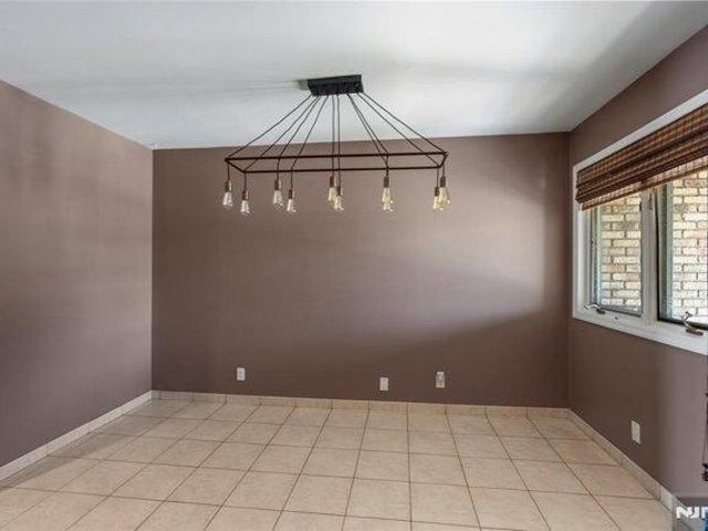 house with 3 bedroom, Cliffside Park NJ ES104113838