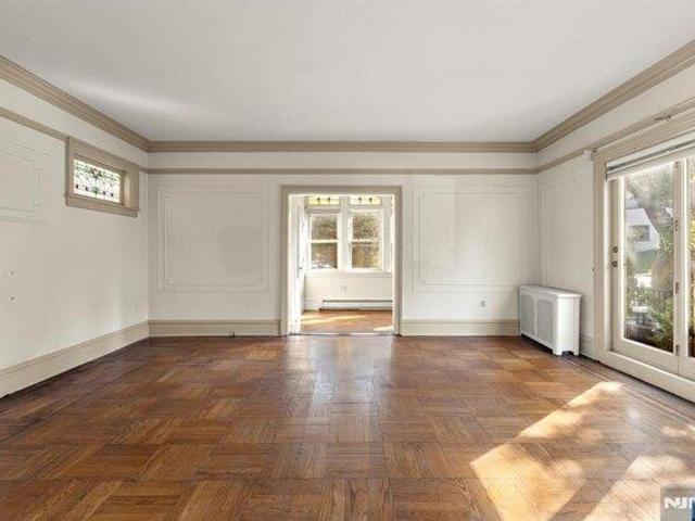 house with 3 bedroom, Cliffside Park NJ ES104446019