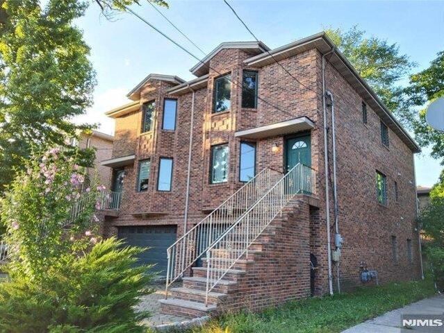 house with 3 bedroom, Cliffside Park NJ ES104761916
