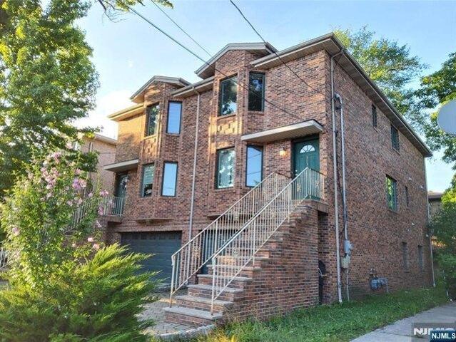 house with 3 bedroom, Cliffside Park NJ ES104848105