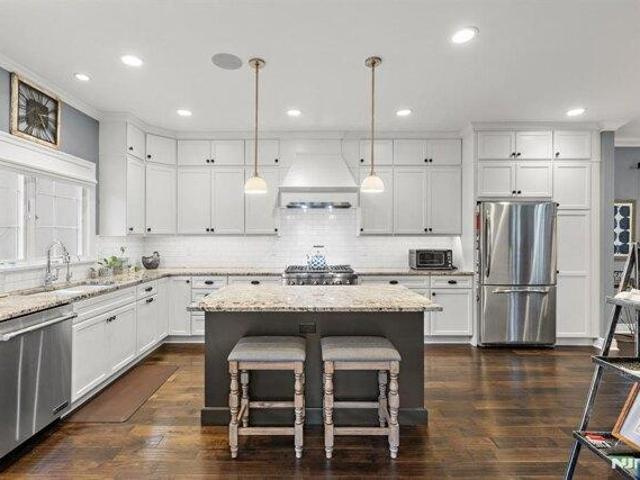 house with 3 bedroom, Cliffside Park NJ ES104835107