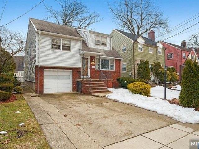 house with 3 bedroom, Clifton NJ DLS102028171