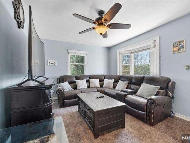 house with 3 bedroom, Clifton NJ DLS102218728