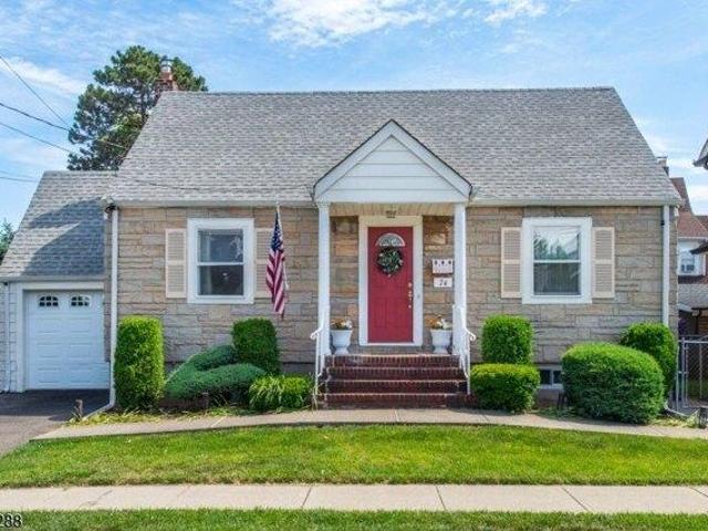 house with 3 bedroom, Clifton NJ DS104152191