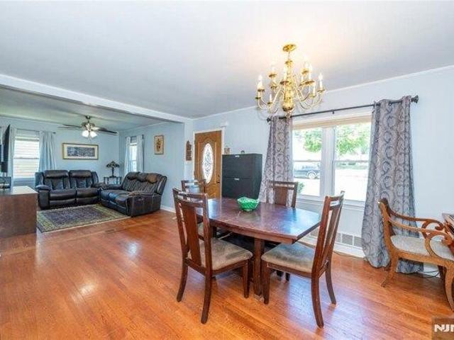 house with 3 bedroom, Clifton NJ DS104234646