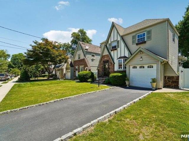 house with 3 bedroom, Clifton NJ DS104234900