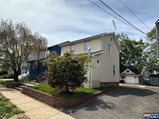 house with 3 bedroom, Clifton NJ DS102442909