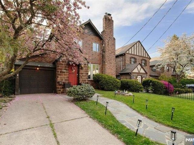 house with 3 bedroom, Clifton NJ DS102477755