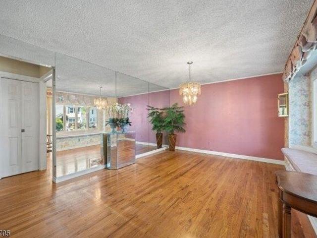 house with 3 bedroom, Clifton NJ DS103162057