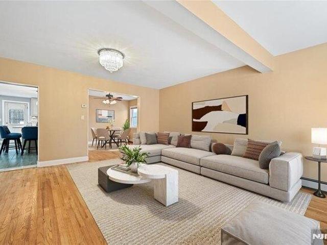 house with 3 bedroom, Clifton NJ DS103188459