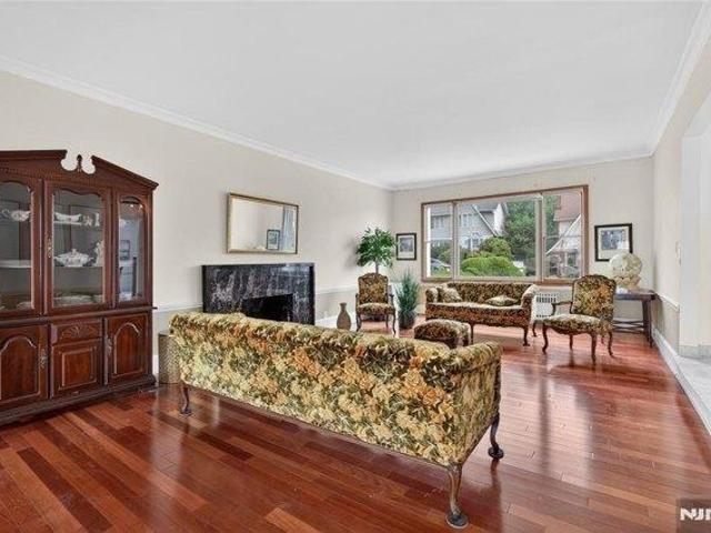 house with 3 bedroom, Clifton NJ ES104150340