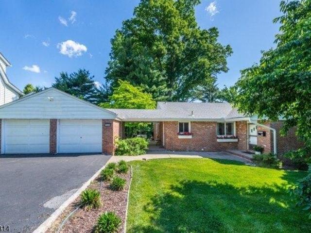 house with 3 bedroom, Clifton NJ ES104264229