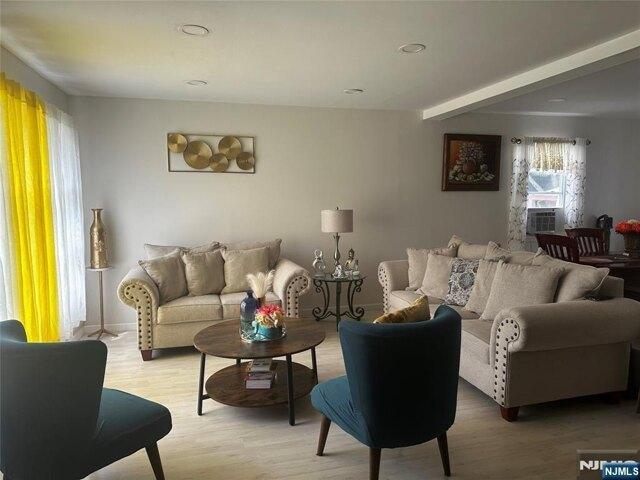 house with 3 bedroom, Clifton NJ ES104515116