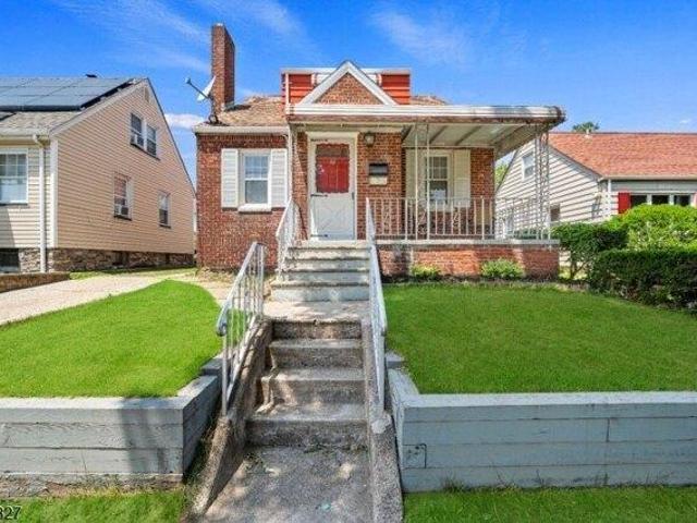 house with 3 bedroom, Clifton NJ ES104869742