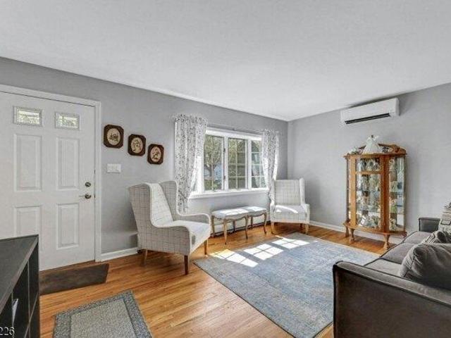 house with 3 bedroom, Clifton NJ ES103437556