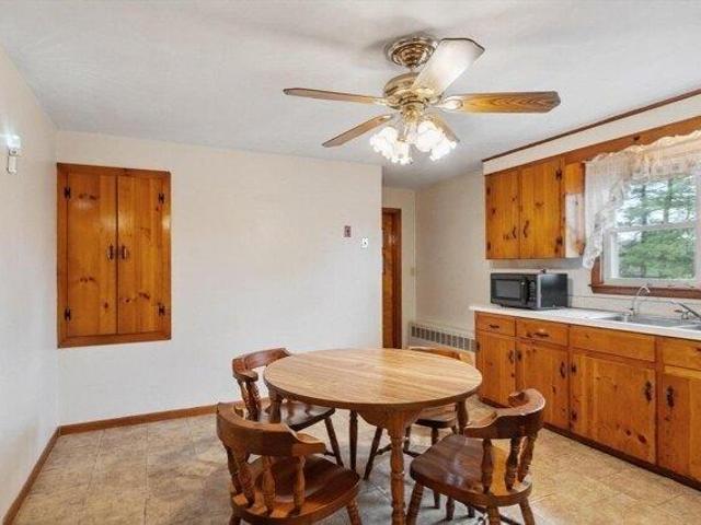 house with 3 bedroom, Clinton MA ES104041894