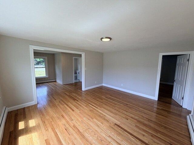 house with 3 bedroom, Clinton MA ES104904369
