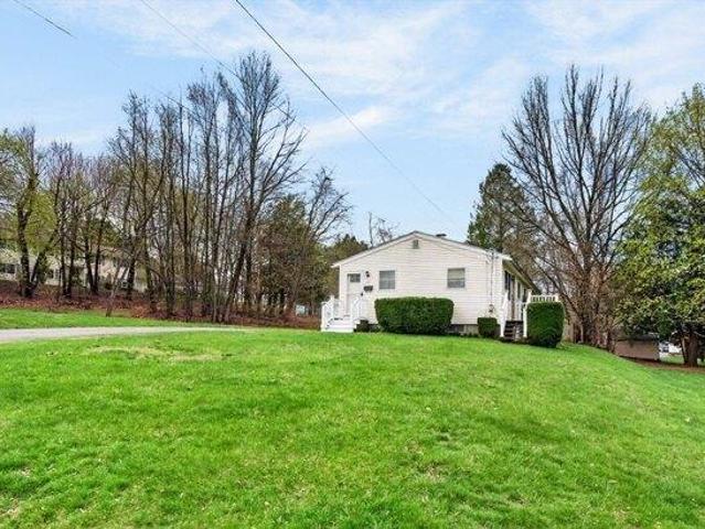 house with 3 bedroom, Clinton MA ES103224151