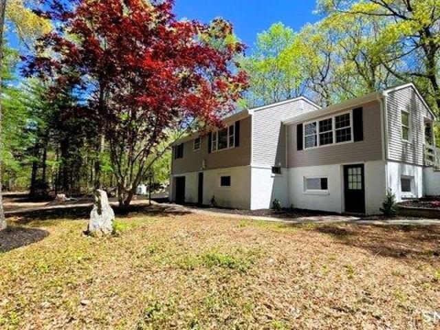 house with 3 bedroom, Clinton CT ES104152679