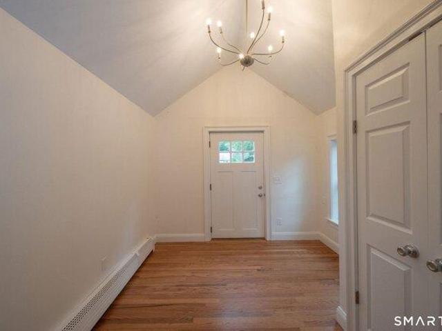 house with 3 bedroom, Clinton CT ES104232999