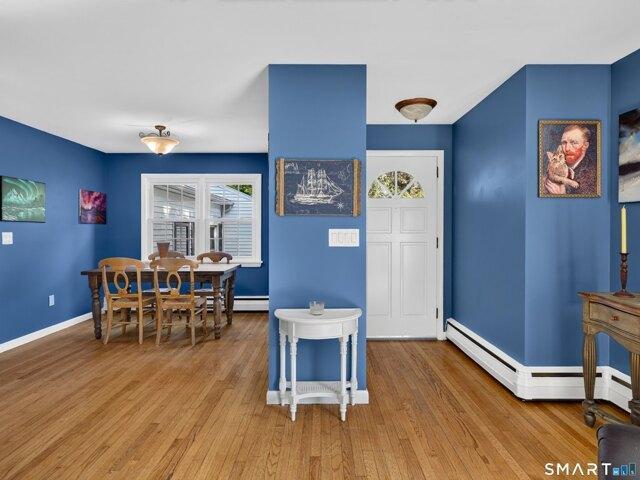 house with 3 bedroom, Clinton CT ES104263566