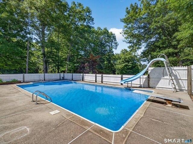 house with 3 bedroom, Clinton CT ES104851496