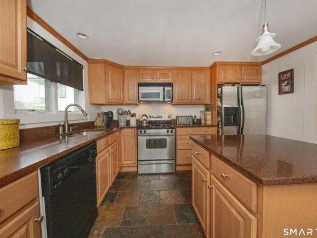 house with 3 bedroom, Clinton CT ES103966549
