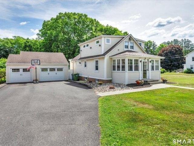 house with 3 bedroom, Cromwell CT DS103929715