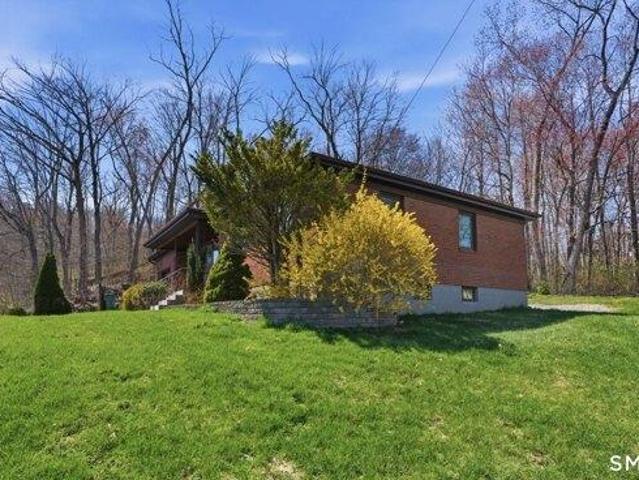 house with 3 bedroom, Cromwell CT ES103928383