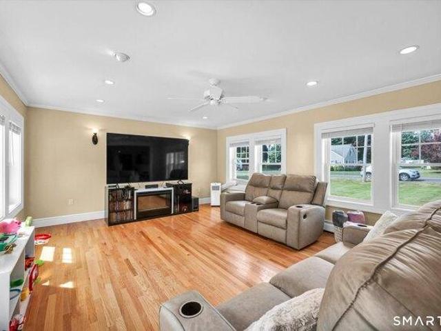 house with 3 bedroom, Cromwell CT ES103929715