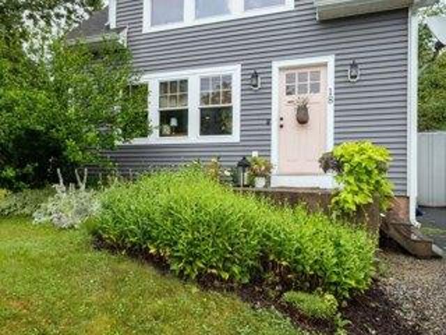 house with 3 bedroom, Cromwell CT ES104233388