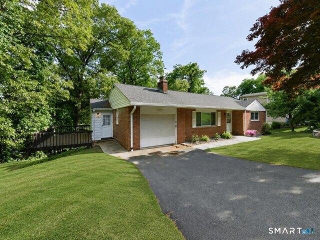 house with 3 bedroom, Cromwell CT ES104787963