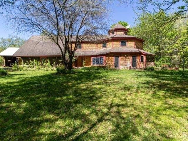 house with 3 bedroom, Craftsbury VT DLS103098929