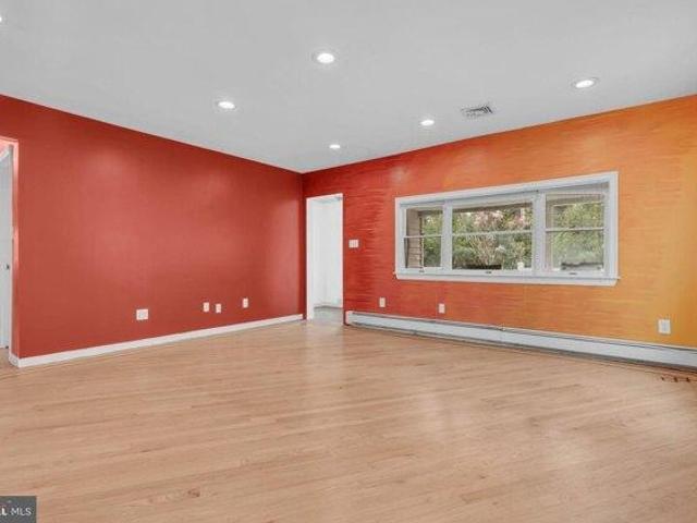house with 3 bedroom, Cranbury NJ ES105193563