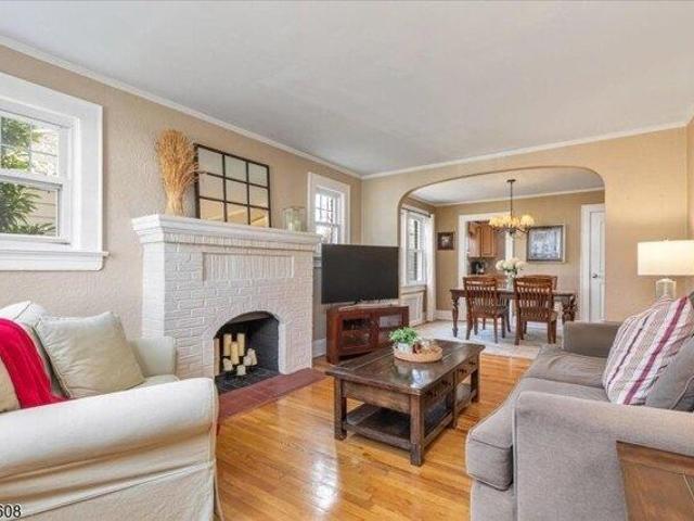 house with 3 bedroom, Cranford NJ DS101706035