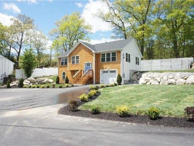 house with 3 bedroom, Cranston RI DLS102409538
