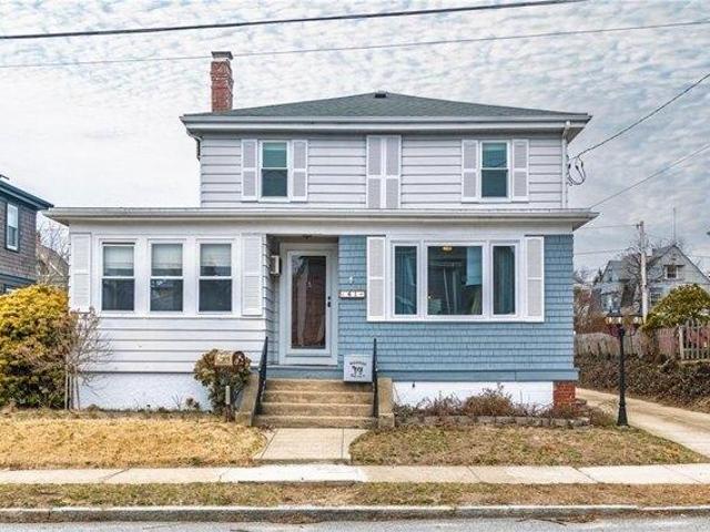 house with 3 bedroom, Cranston RI DLS102475964
