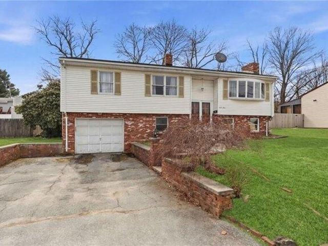 house with 3 bedroom, Cranston RI DLS102595459