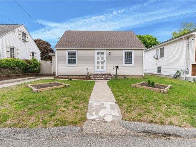 house with 3 bedroom, Cranston RI DLS102345268