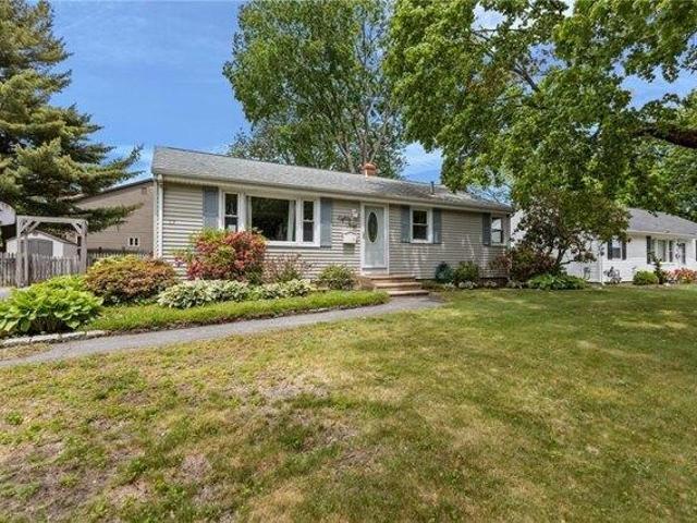 house with 3 bedroom, Cranston RI DLS103034210
