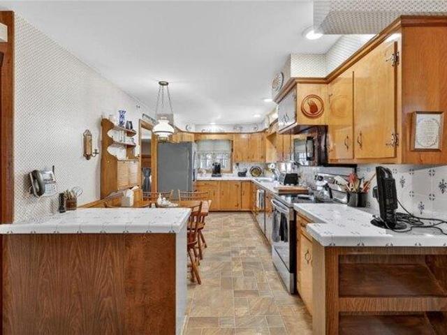 house with 3 bedroom, Cranston RI DS102478621