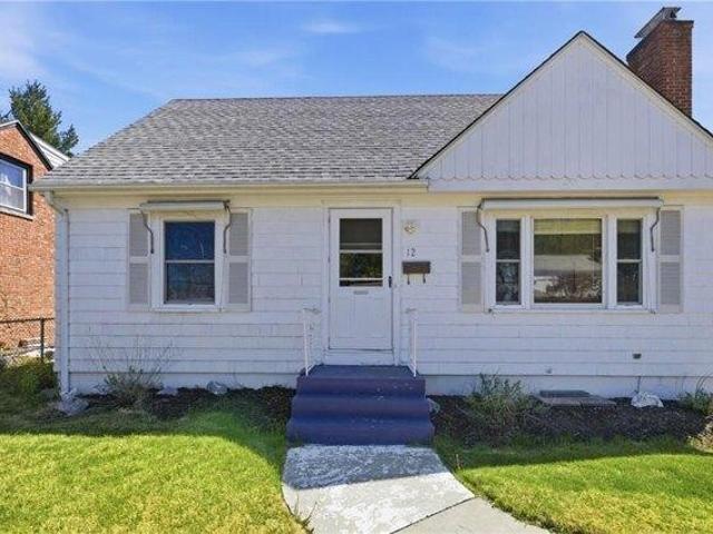 house with 3 bedroom, Cranston RI DS102412685