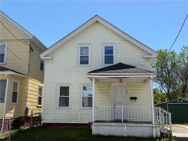 house with 3 bedroom, Cranston RI DS102595740